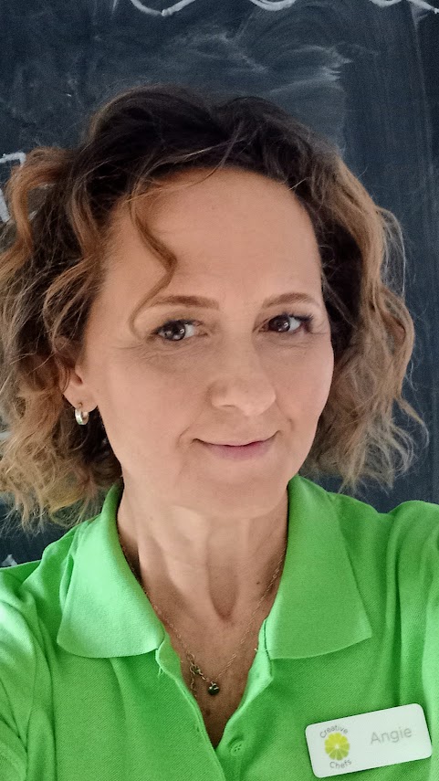 Meet the Team – Outside of the box